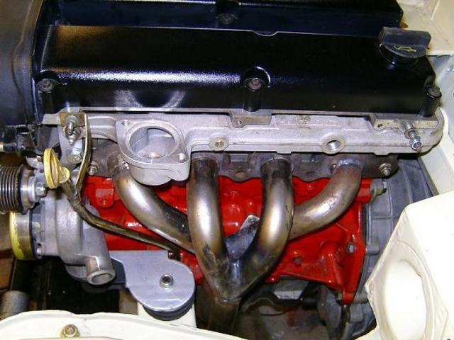 Standard zetec exhaust manifold?