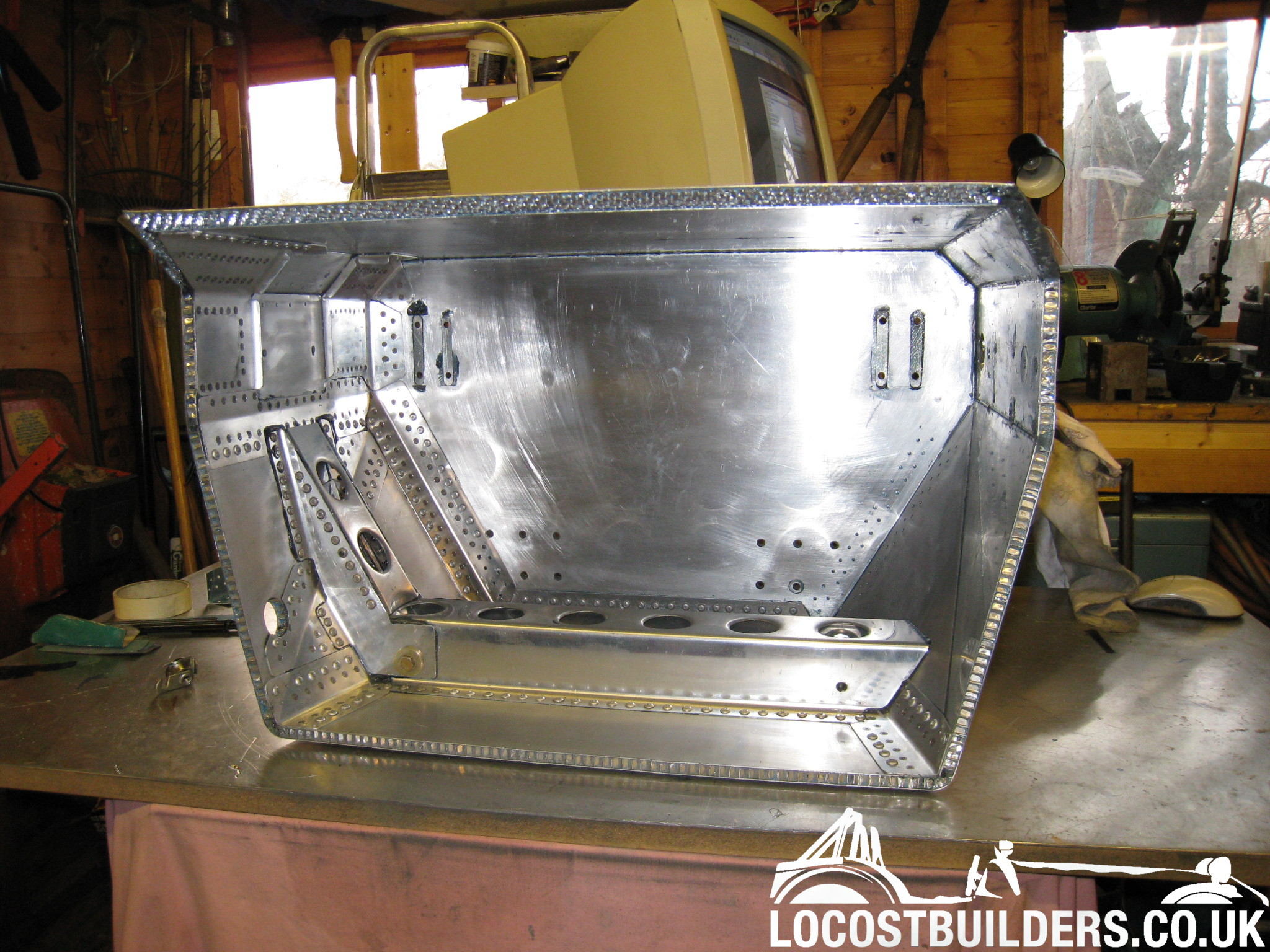 monocoque chassis: honeycomb & rib structure? - LocostUSA.com